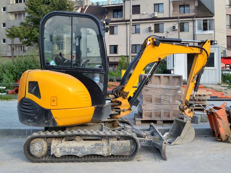 Starting A Mini Excavator Business | Used Excavators For Sales Supplier ...